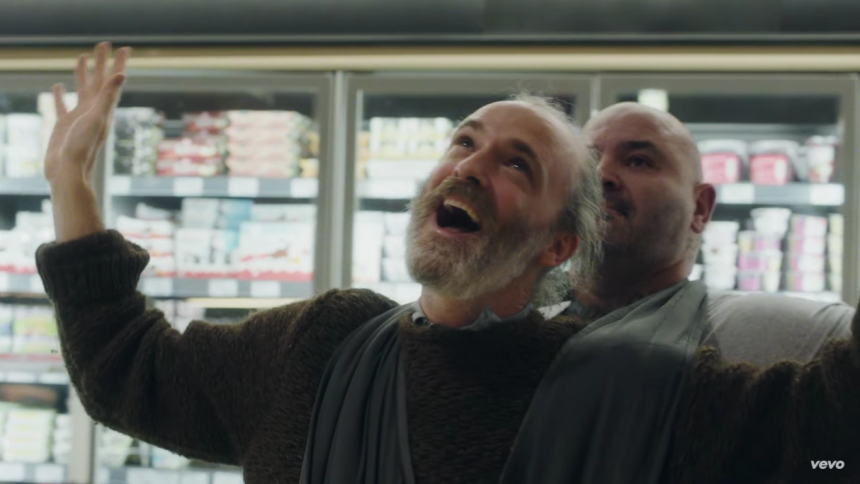 ¡Checa '3 Miles High', nuevo video de Travis! - Sopitas.com