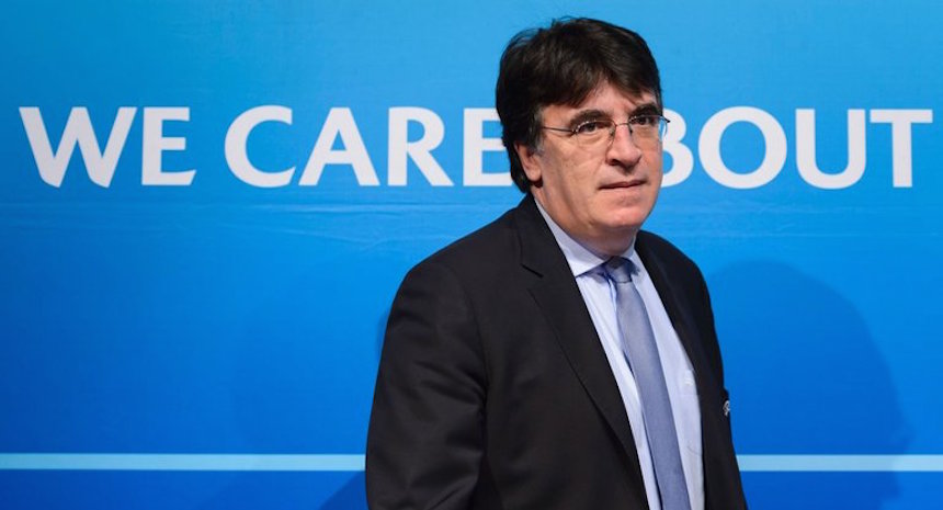Theodore Theodoridis, el sustituto de Infantino en la UEFA - Sopitas.com