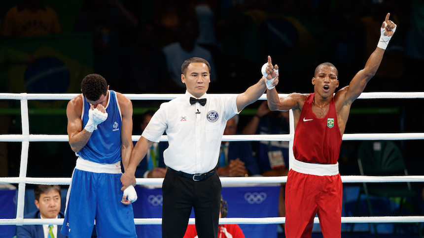 Vetan a jueces y referees de boxeo en Río 2016 - Sopitas.com