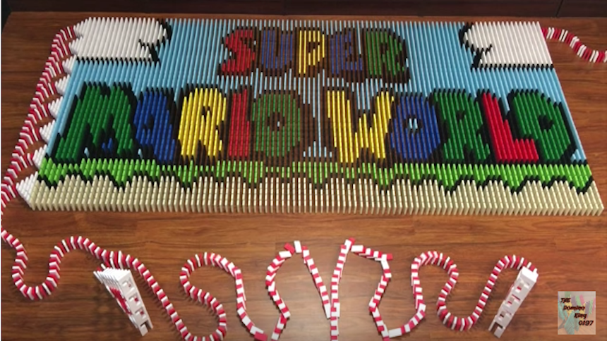 Mira este tributo 'Super Mario World' con 81,000 piezas de dominó ...