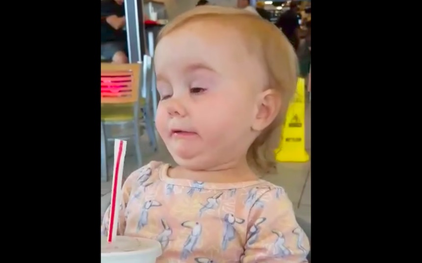 Así inician las adicciones: así reaccionan los bebés al refresco ...