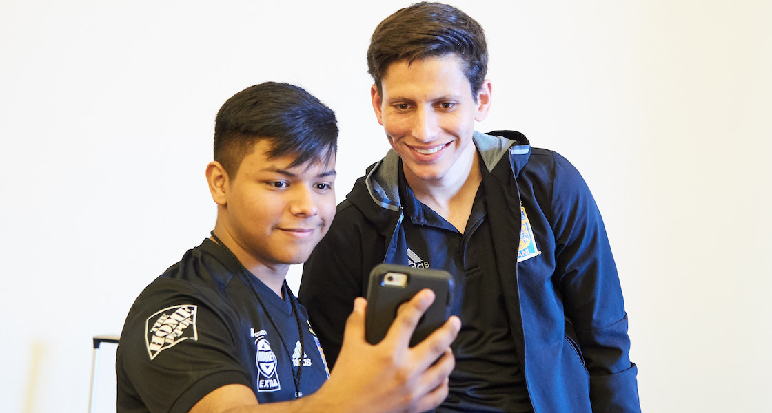 Sacaron esposado a Jürgen Damm de un baño y lo liberaron en minutos ...