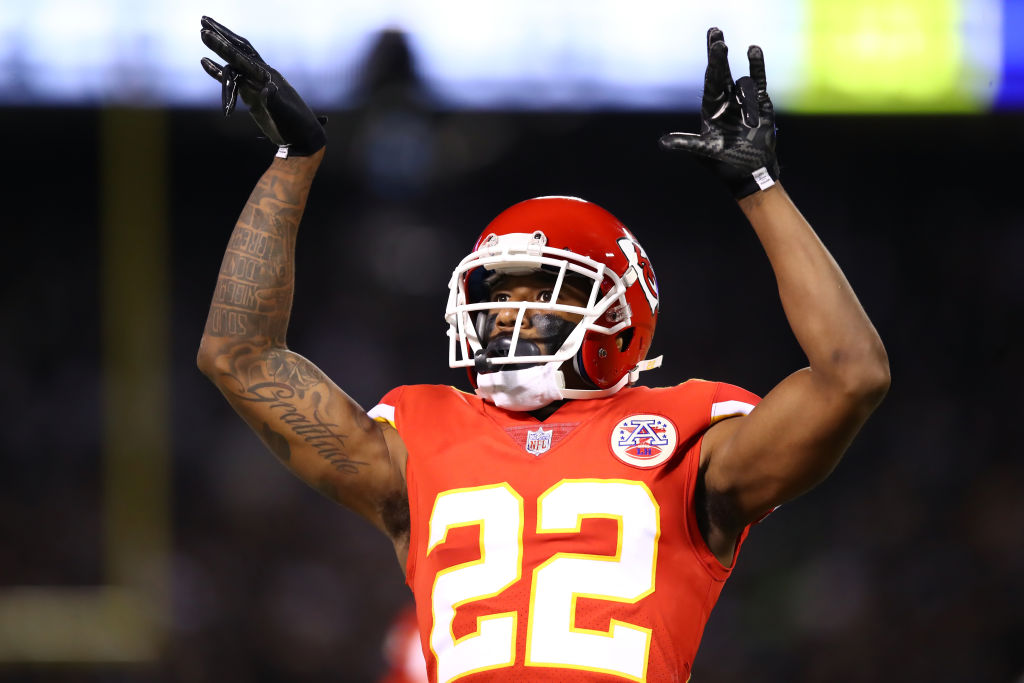 Ya se está moviendo la NFL!! Marcus Peters pasó de Chiefs a los Rams ...