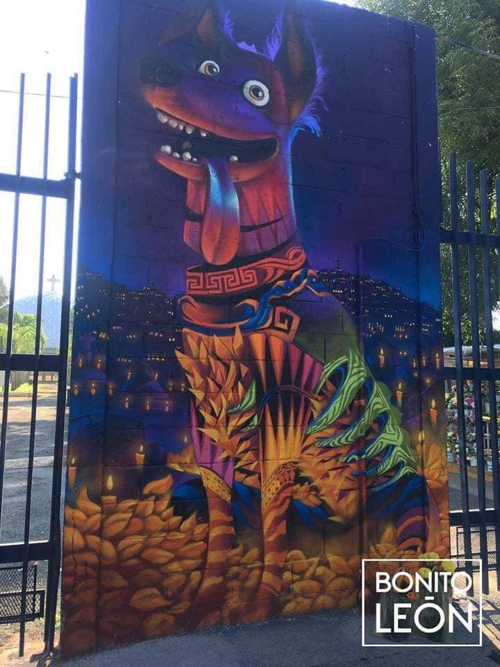 Adornan el panteón de Guanajuato con murales de la película 'Coco'