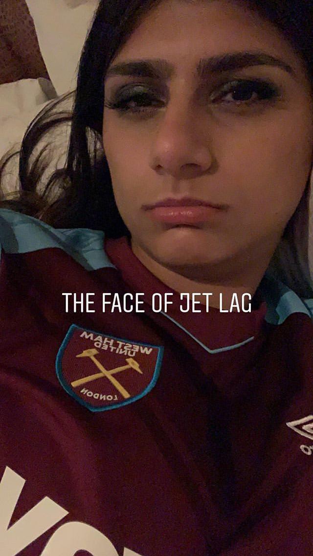 Mia Khalifa presume proyecto con playera del West Ham, el club de ...