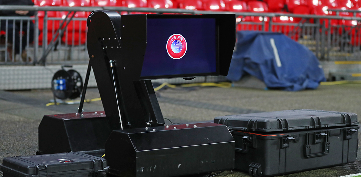 UEFA dio su veredicto sobre el debut del VAR en la Champions League