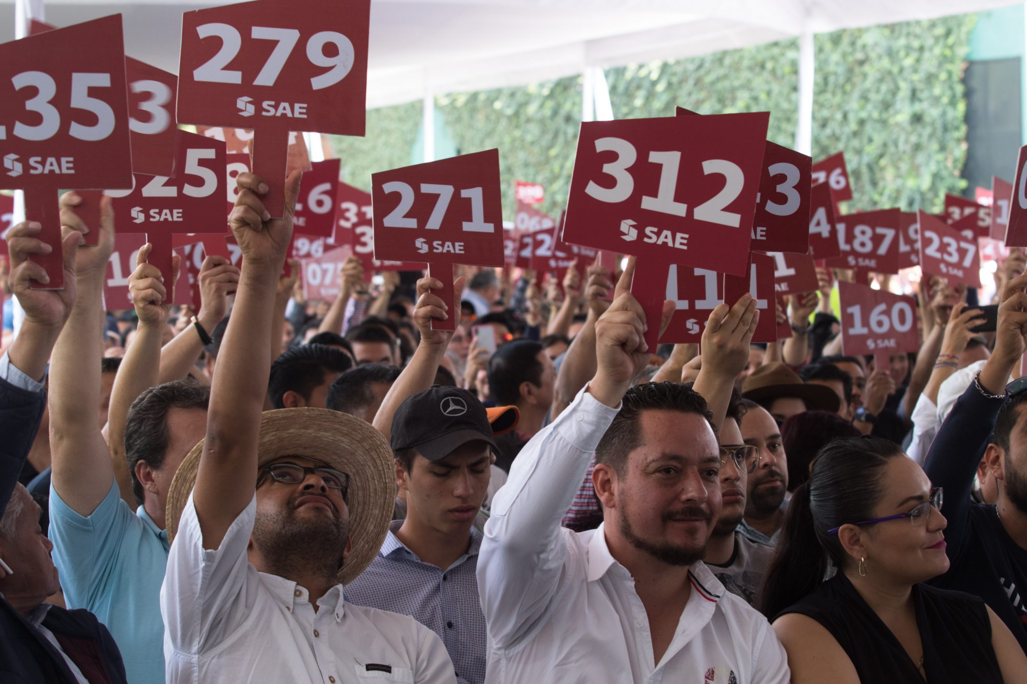 Gobierno realizó nueva subasta de “machucones”; Lamborghini se fue en 1 ...