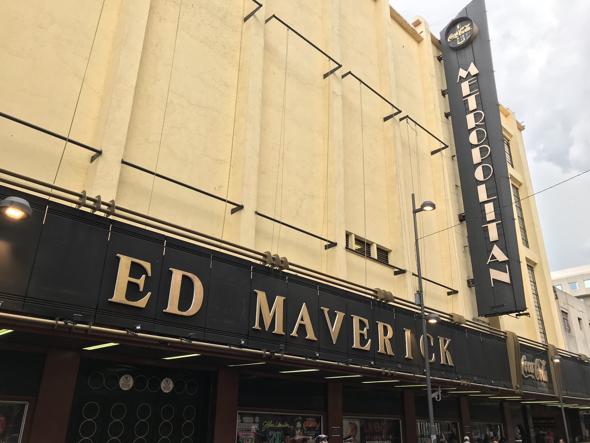 La noche en que Ed Maverick se consolidó en el Teatro Metropólitan