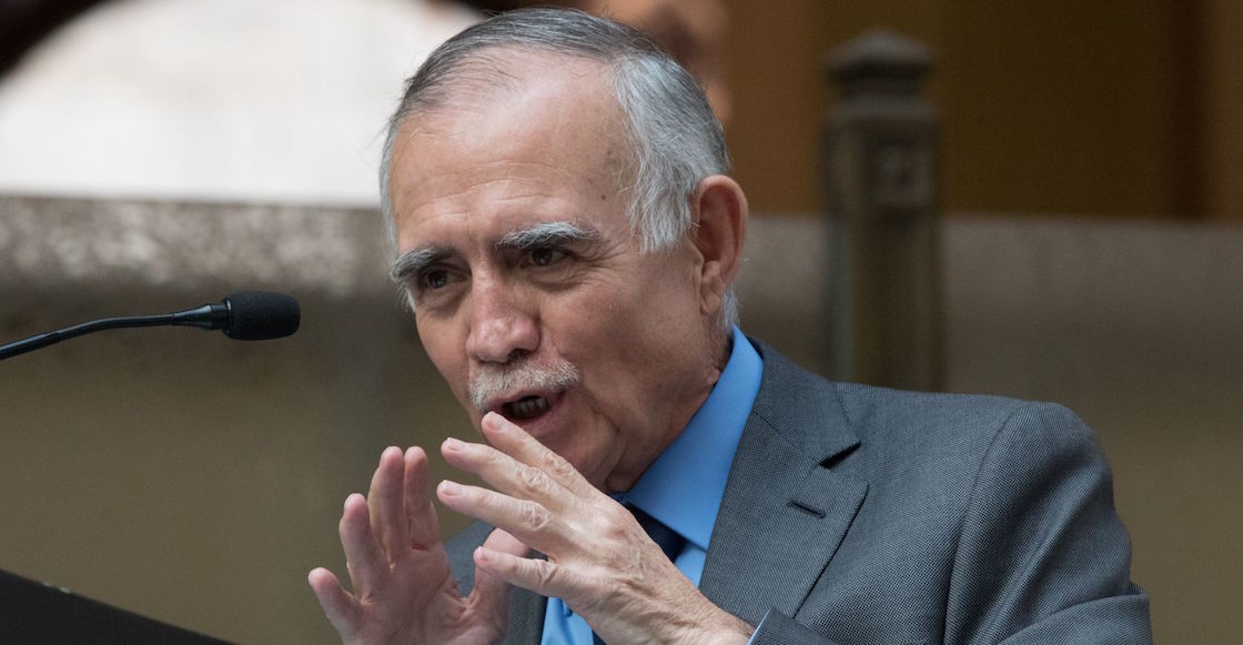 ¿Quién es Alfonso Romo? Una breve historia del polémico empresario