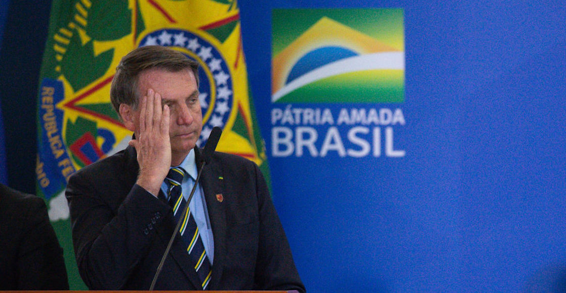 El presidente de Brasil, Jair Bolsonaro, es hospitalizado de emergencia