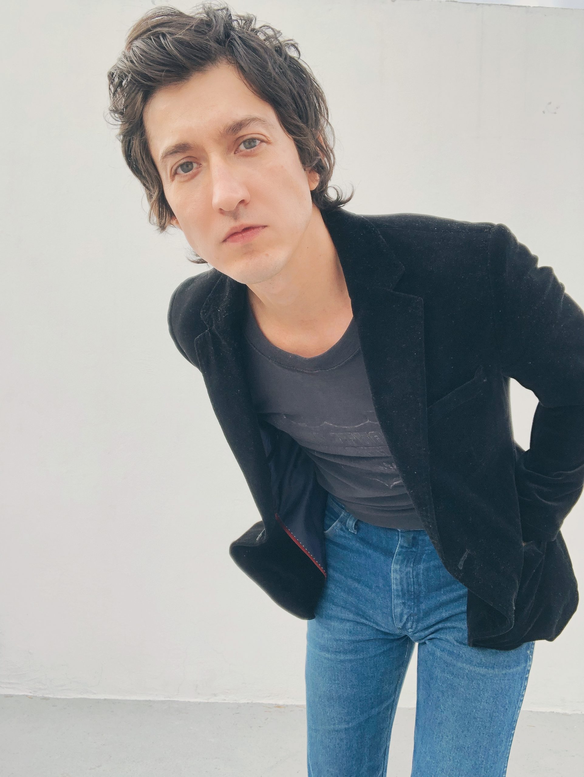 Javier Blake de División Minúscula lanza "Réplica" y debuta en grande ...