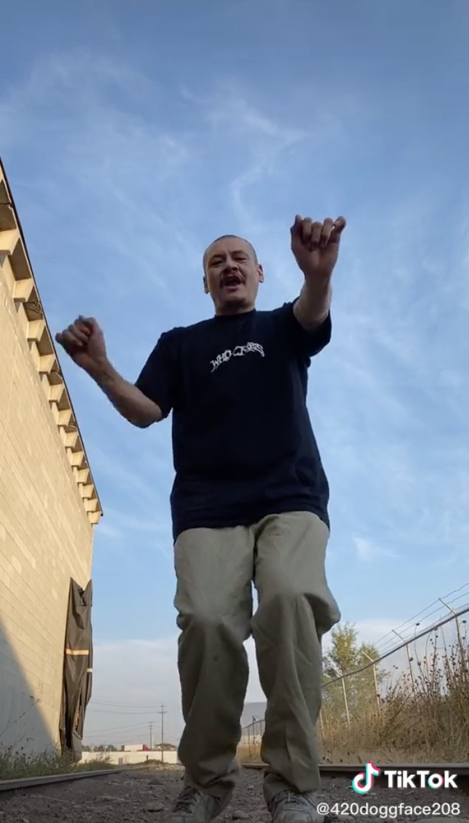 10 videos para comprobar que el tiktoker 'cholo' es lo mejor que le ...