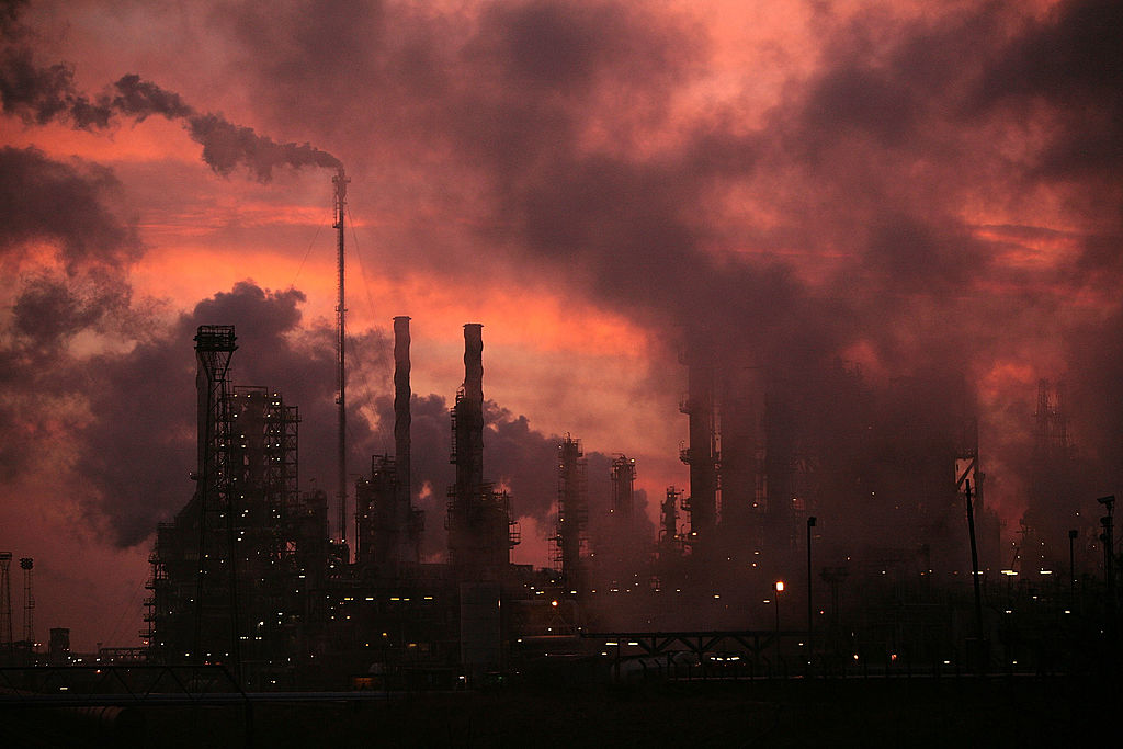 Contaminación por combustibles fósiles causó 8 millones de muertes en ...