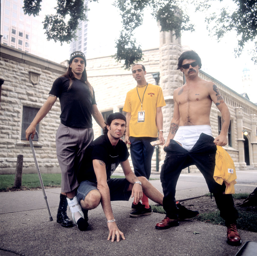 La devastadora historia de "Under The Bridge" de Red Hot Chili Peppers