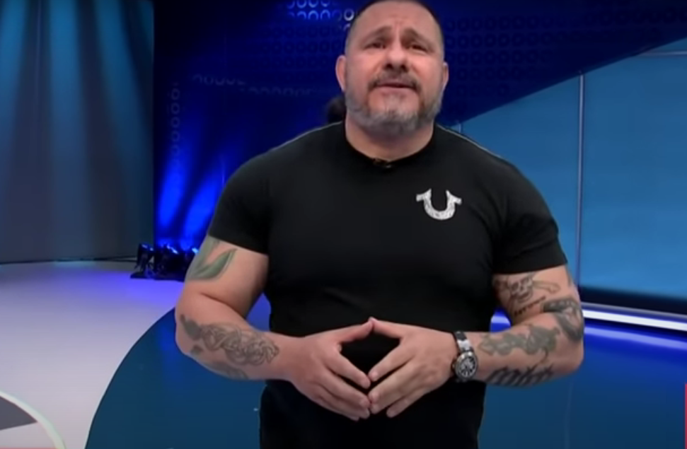 El periodista David Páramo sufre un aneurisma cerebral; lo reportan ...