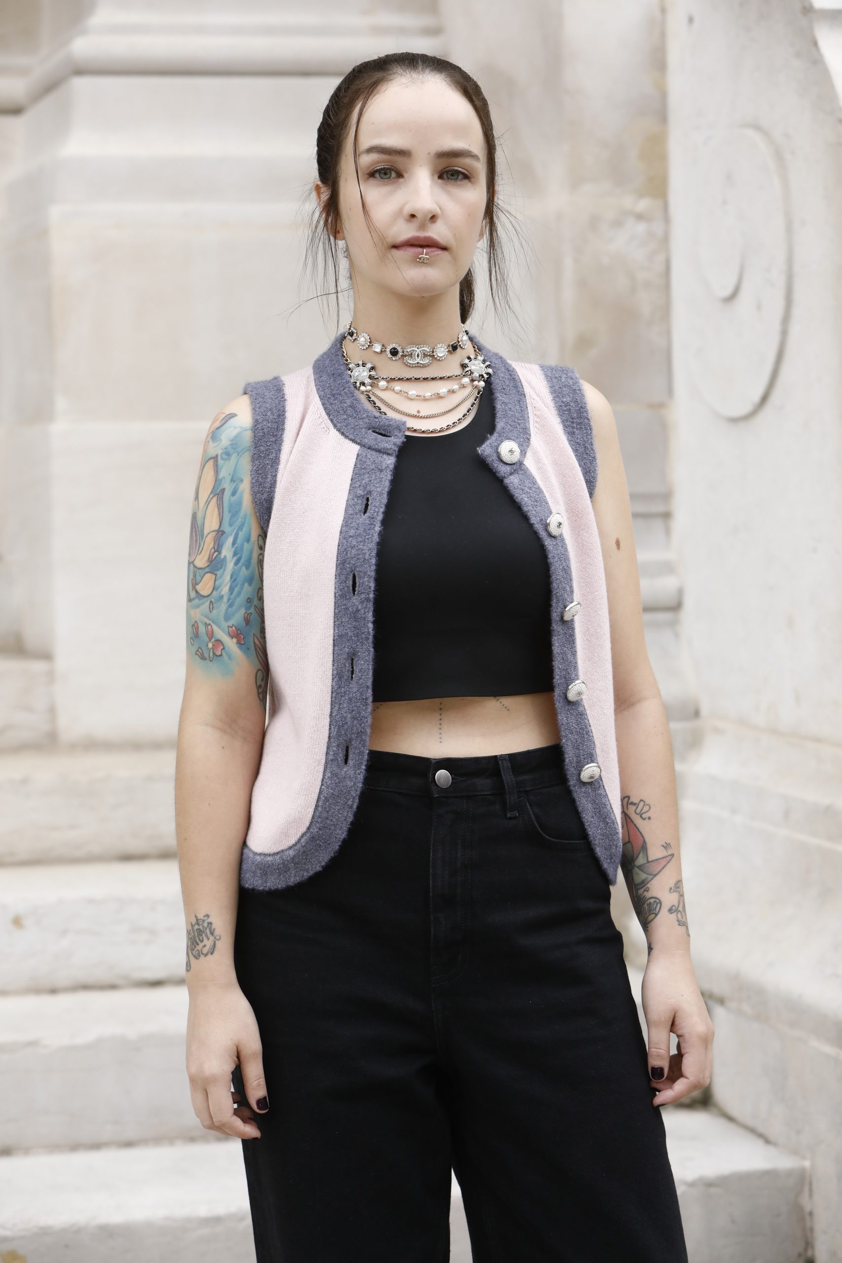 Ela Minus: La productora colombiana que le puso el toque latino al ...