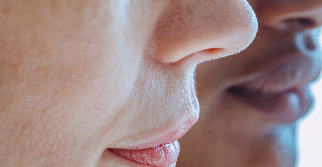 ¿De dónde vienen los mocos... y por qué son verdes o de colores?