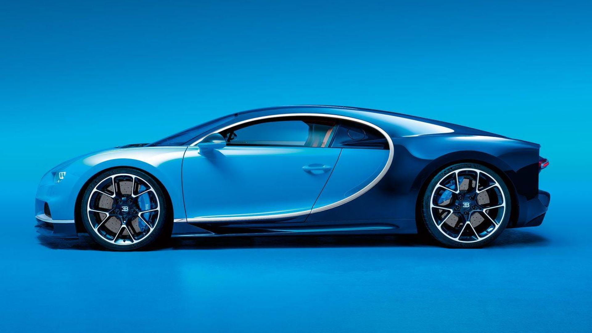 Este es el dineral que pide 'Canelo' Álvarez por su lujoso Bugatti Chiron