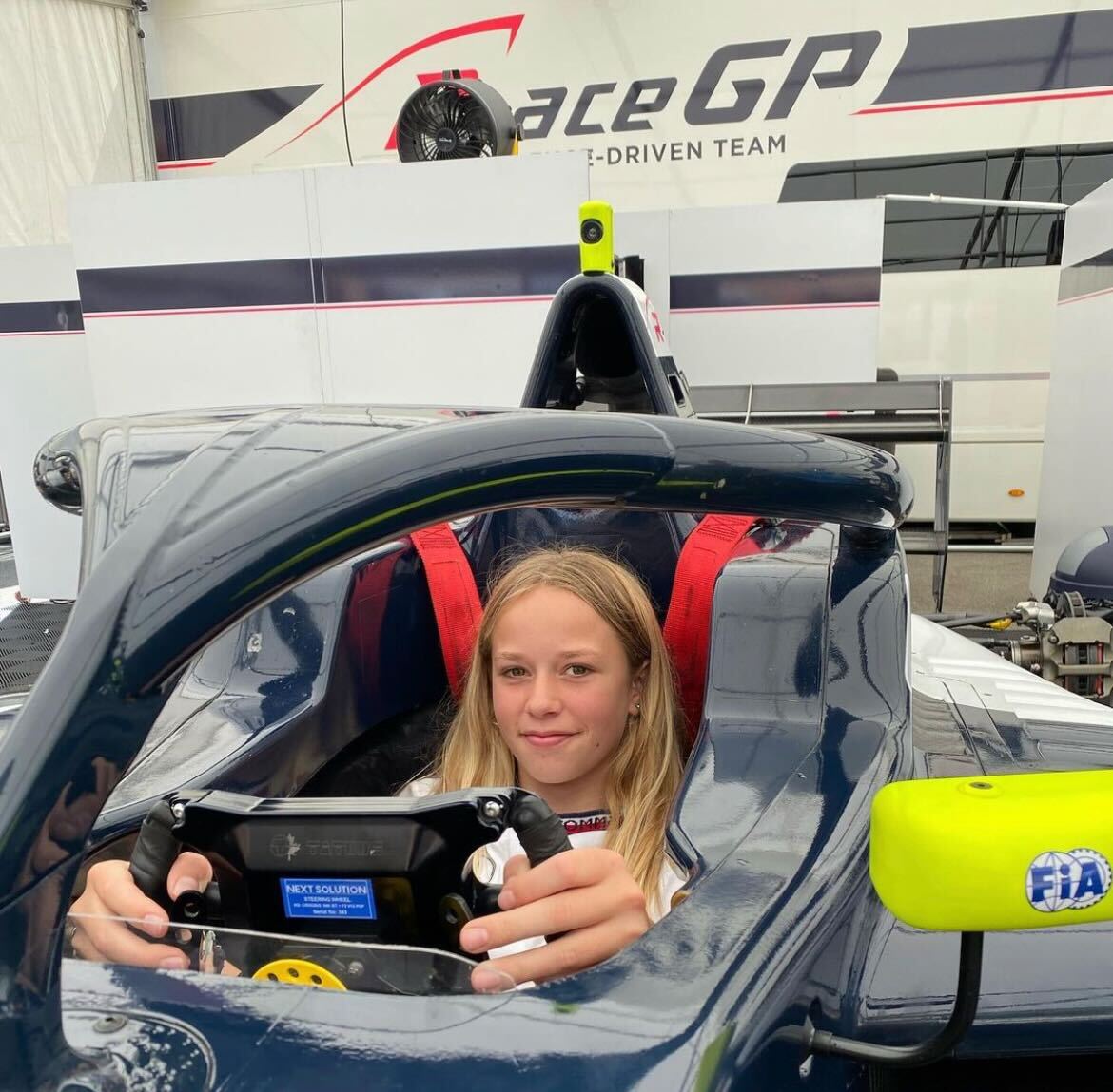 Luna Fluxá, la promesa de Mercedes que apunta a la Fórmula 1 con 12 ...