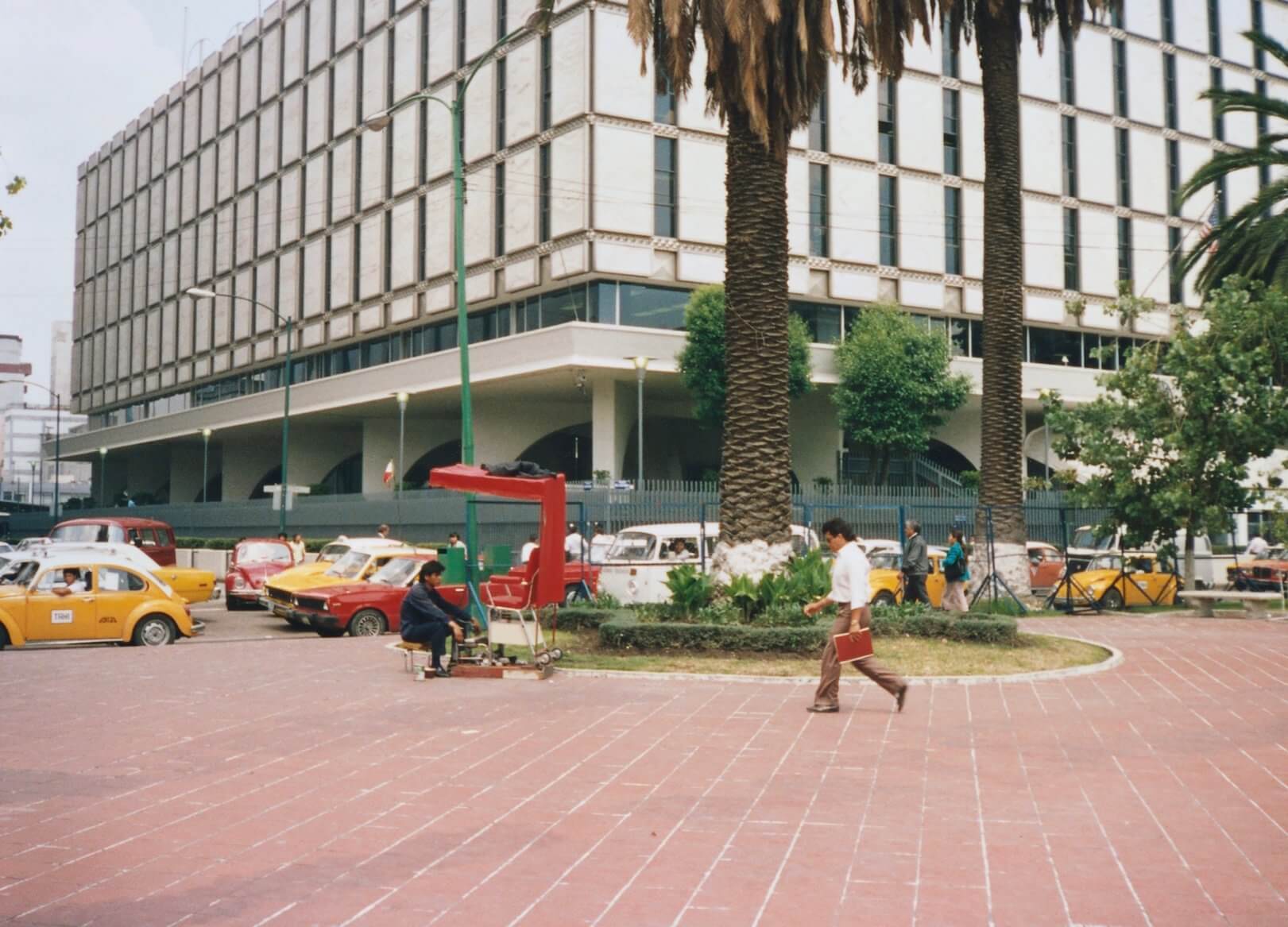 Camisetas, discos y jeans: Así era la Ciudad de México en los años 80