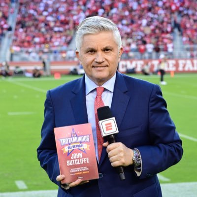 La eufórica presentación de John Sutcliffe en Monday Night en Estadio Azteca