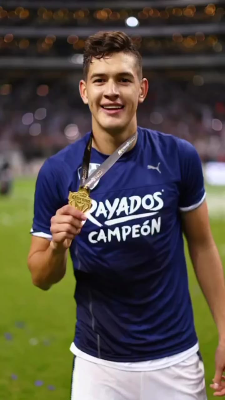 César Montes dedica carta de despedida a Rayados y su familia