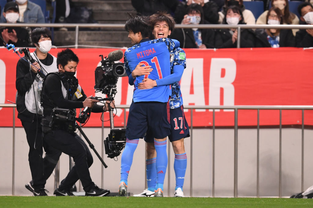 La historia de Kaoru Mitoma y Ao Tanaka, los Oliver y Tom, de Japón