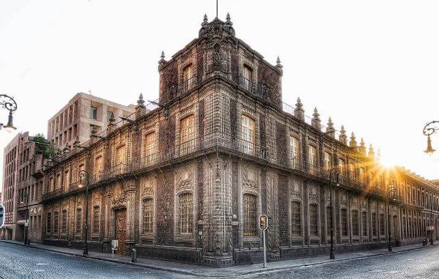 La Ciudad de los Palacios: 5 edificios palaciegos de la CDMX que ...