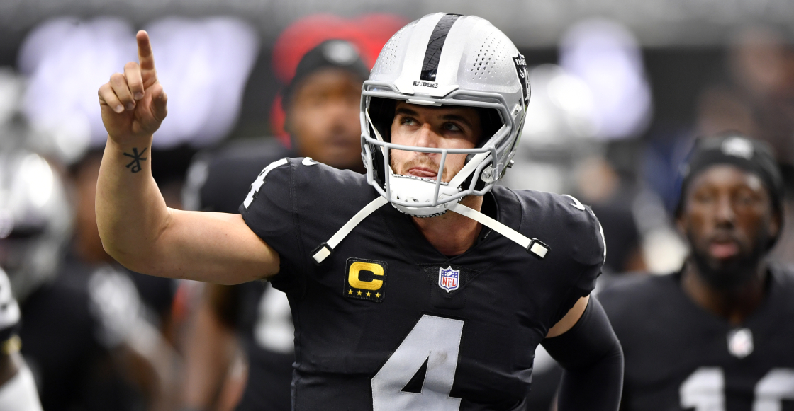 Derek Carr se despidió de la afición de los Raiders con emotiva carta