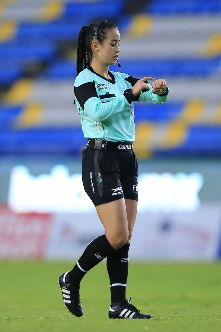 ¿Quién es Itzel García, la primera árbitra que pitará en la Liga MX ...