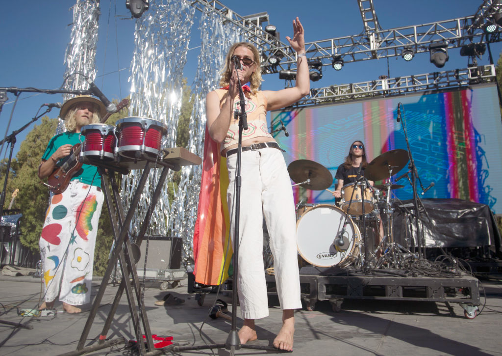 5 bandas de rock psicodélico actuales que debes escuchar alguna vez