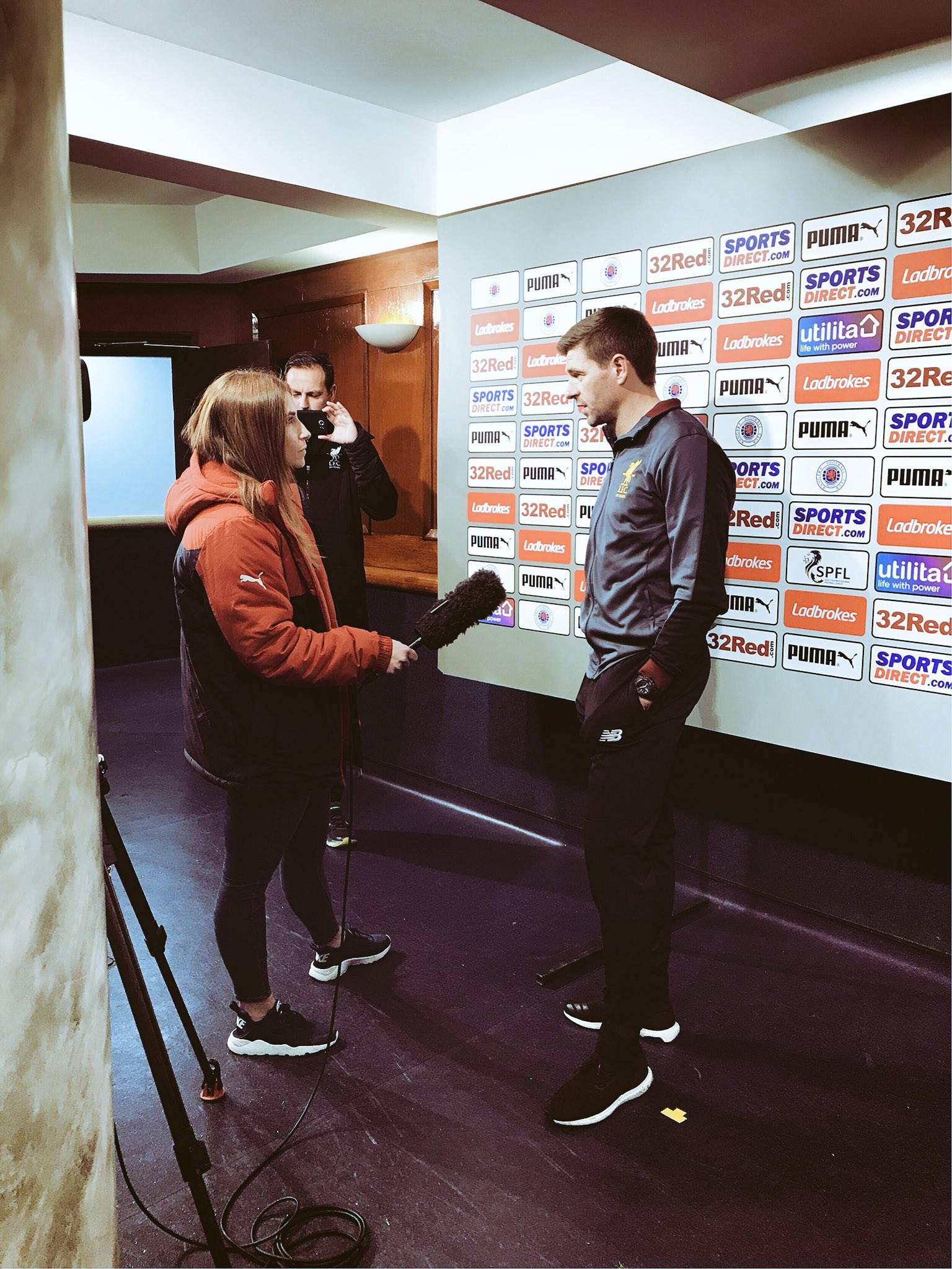 Alice Hedworth, la sombra de Checo Pérez en Red Bull