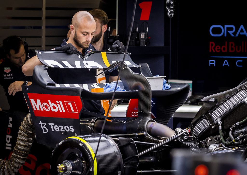 ¿Qué es el DRS, cómo funciona y cómo lo ha usado Checo Pérez en Fórmula 1?