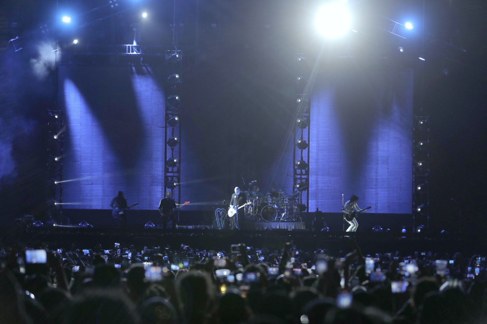 Smashing Pumpkins cerró con todo la primera edición de The World Is A ...