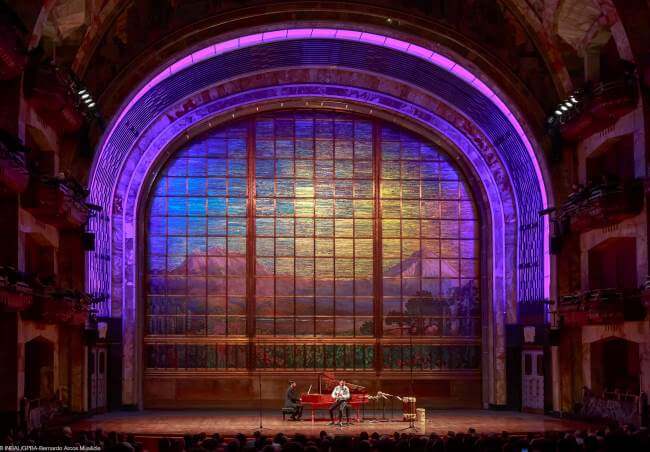 La historia del telón de cristal de Bellas Artes