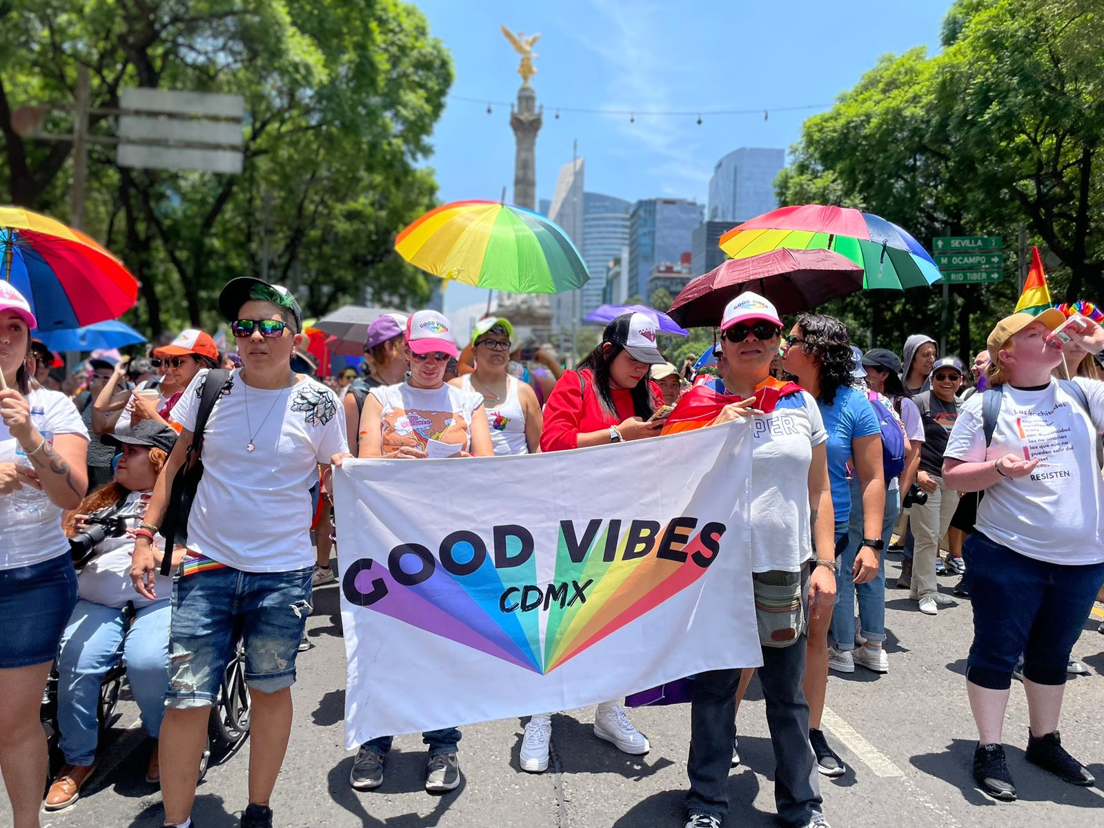 Batucada, banderas y buena onda: Así se vivió la Marcha Lencha 2023