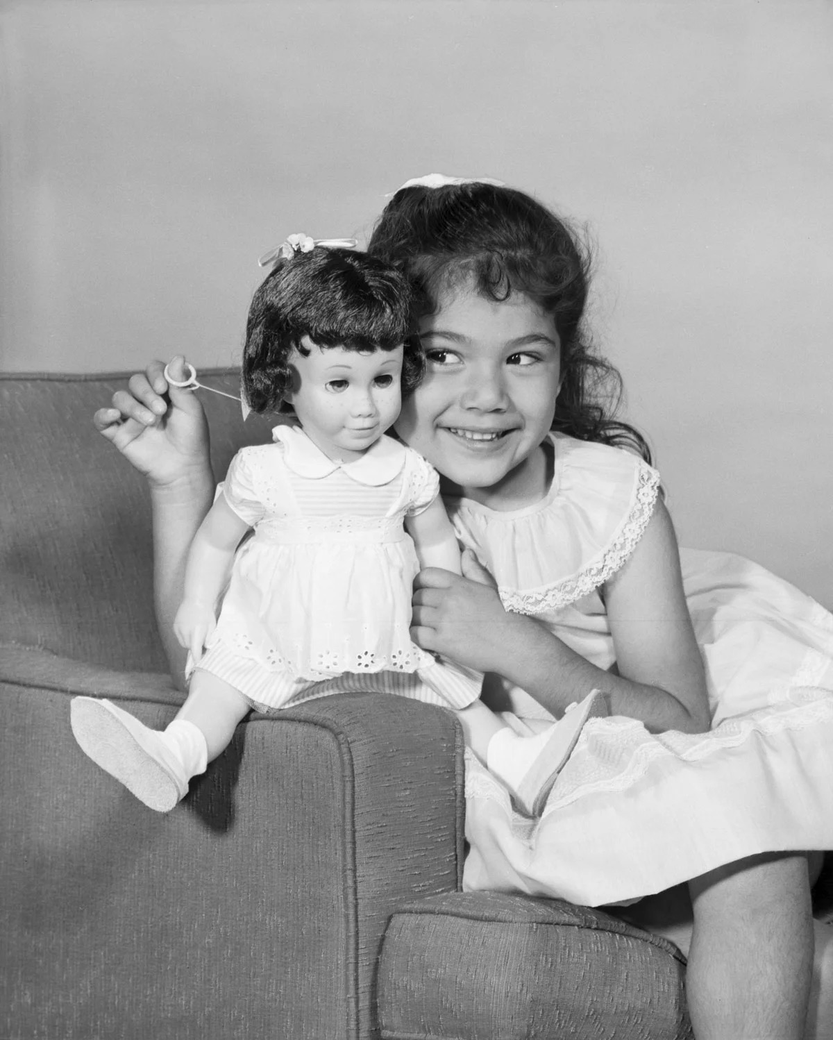 Chatty Cathy: La otra muñeca de los creadores de Barbie que tendrá su ...