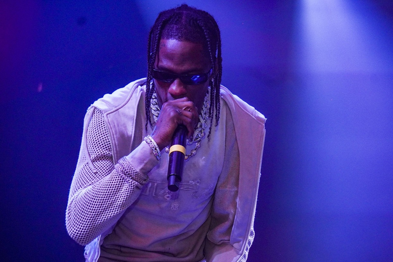 Kanye West regresó a los escenarios en un concierto de... ¿Travis Scott?