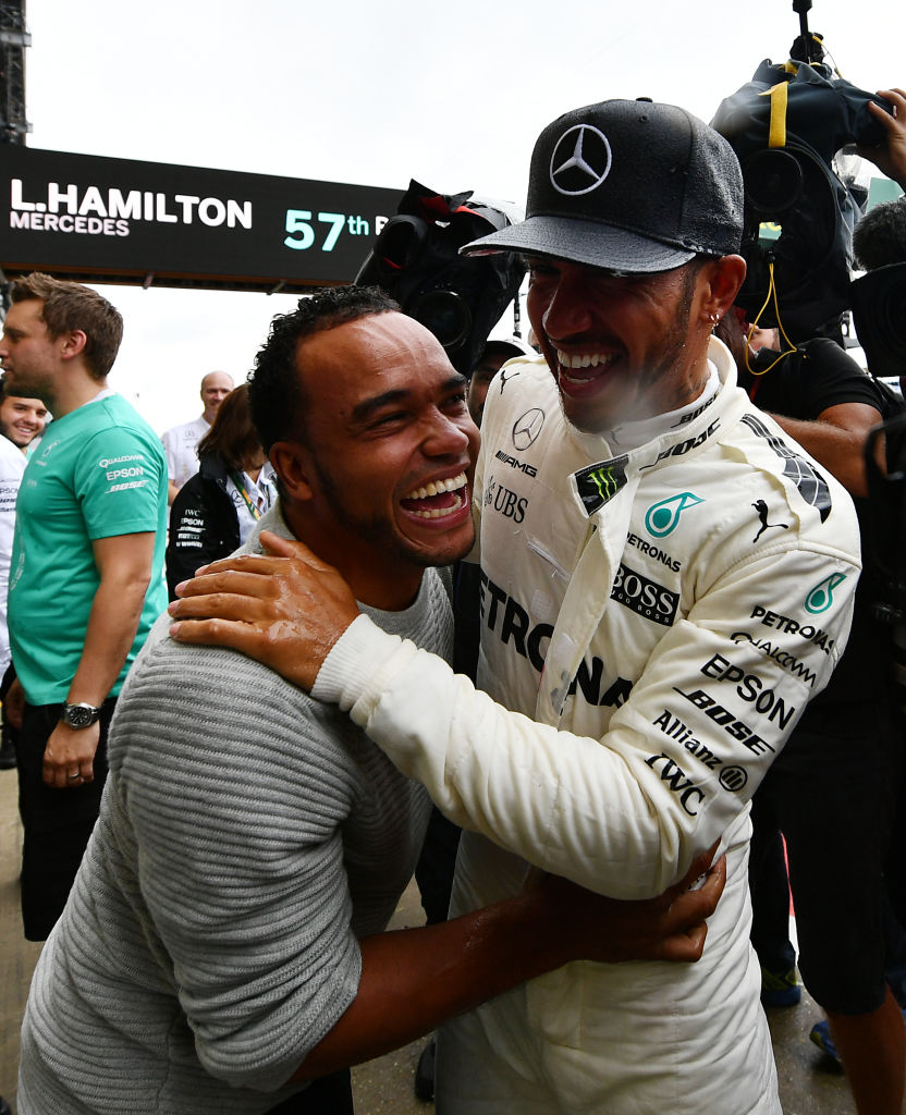 Lewis Hamilton, del acoso escolar a inspiración de hermano