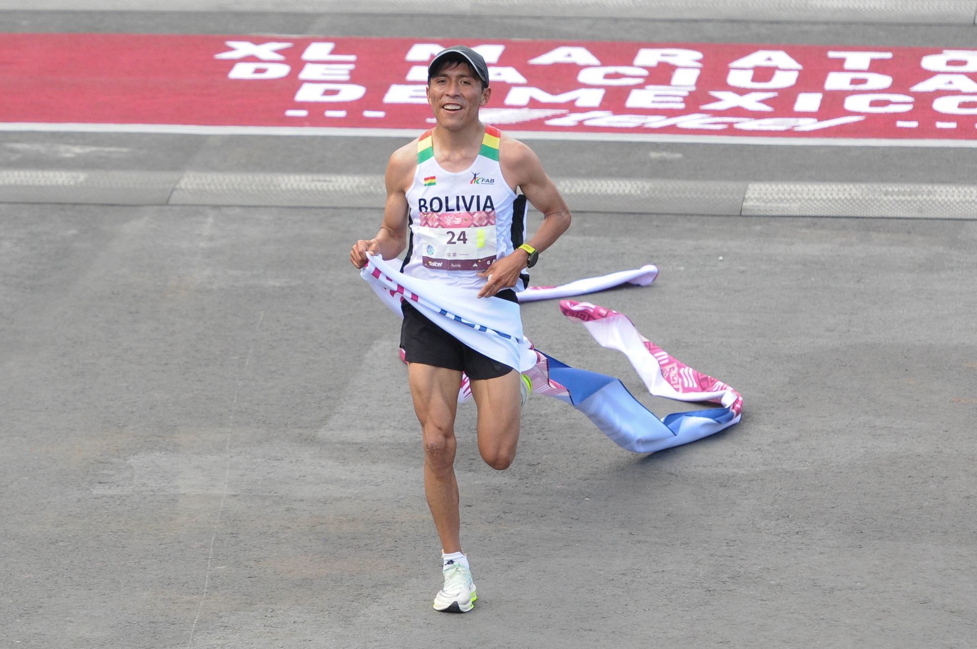 Maratón de la Ciudad de México: Héctor Garibay Flores y todos los ganadores