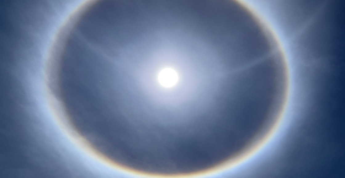 ¿Vieron el Sol? 10 fotos chidas del halo solar que sorprendió a CDMX