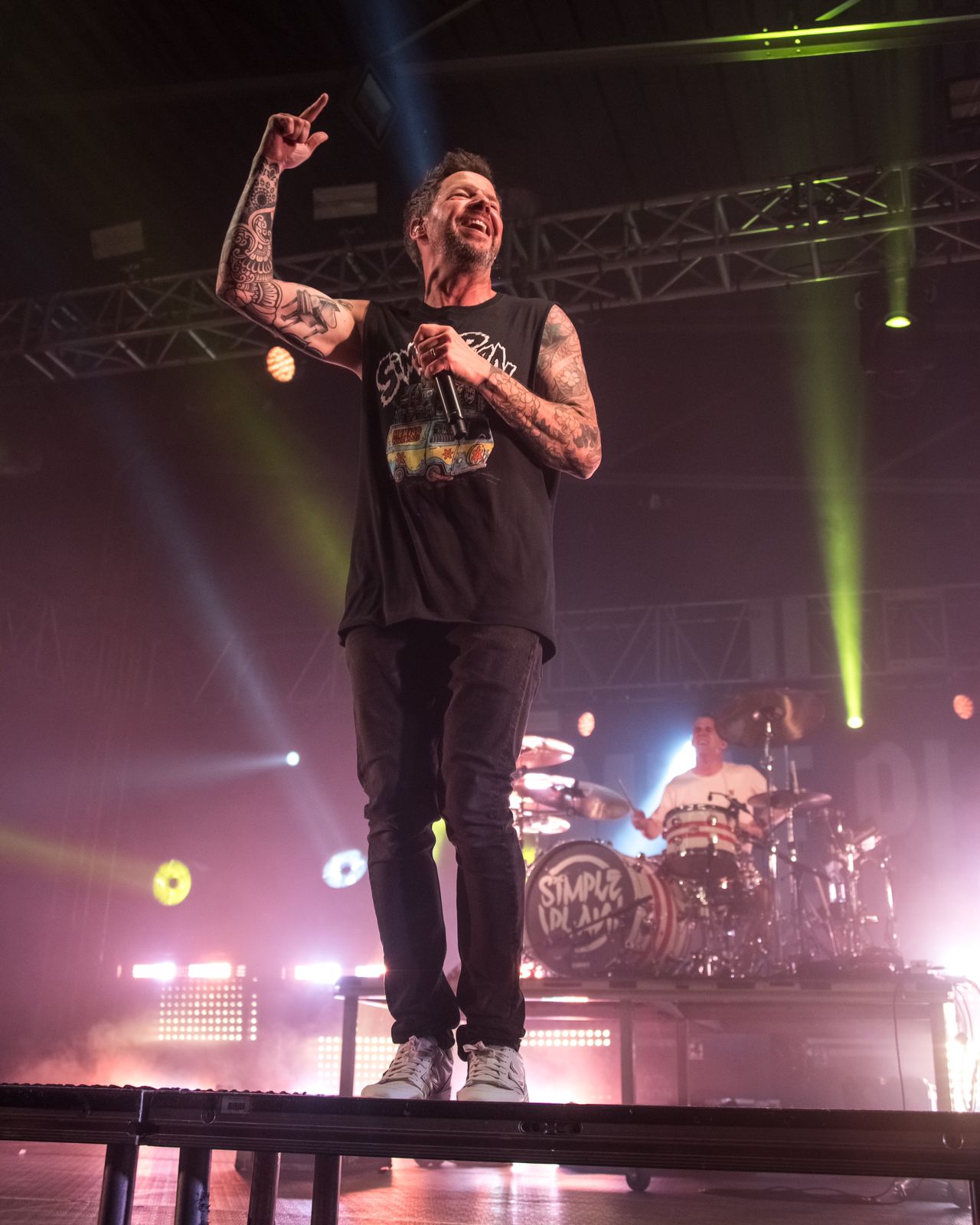 Noche de nostalgia pop-punk con Simple Plan en el Pabellón Oeste