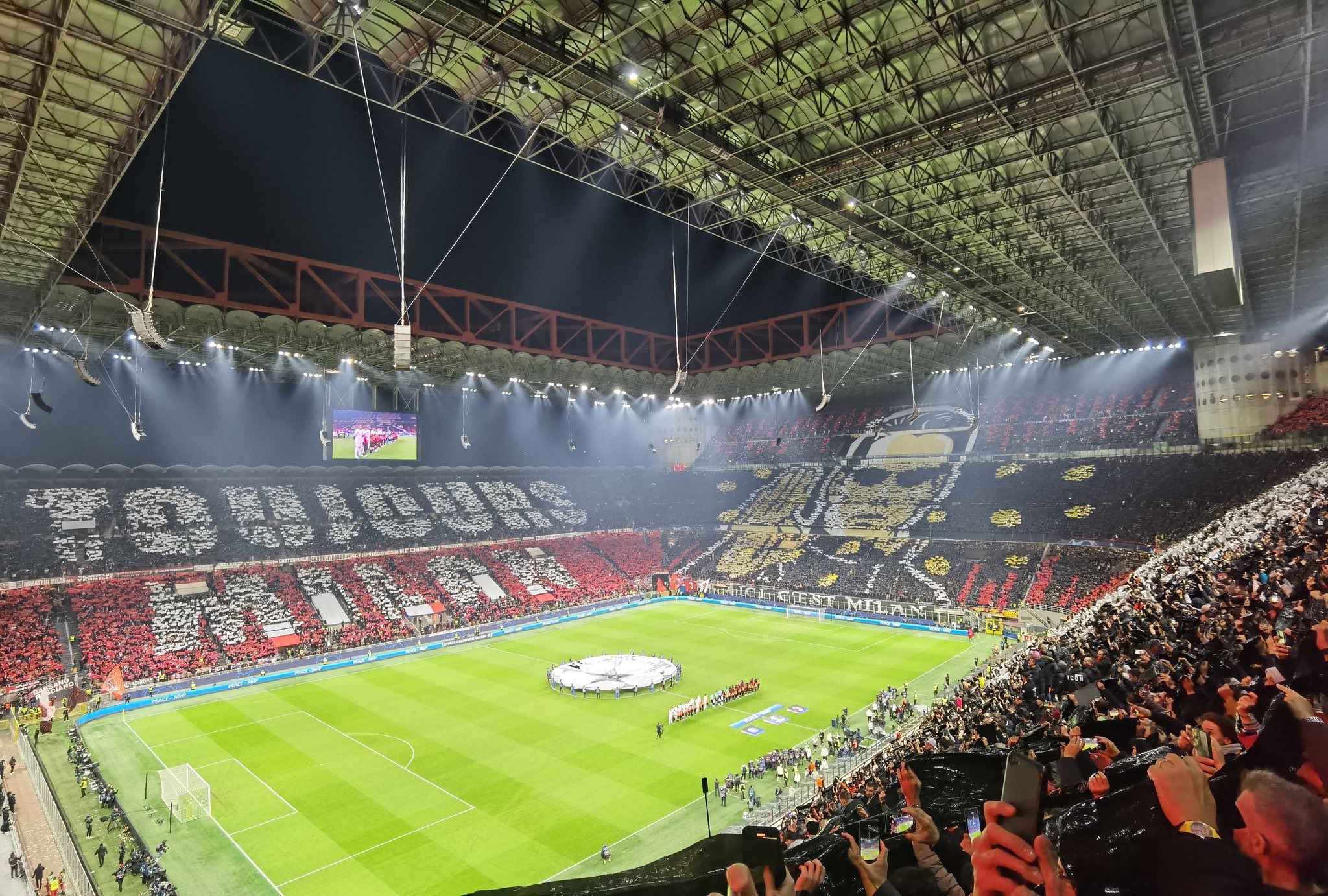 ¡Wooow! Los mejores tifos en la Champions League