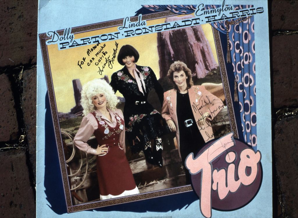 Manuel Cuevas: El diseñador mexicano que vistió a Elvis Presley, John Lennon y más artistas