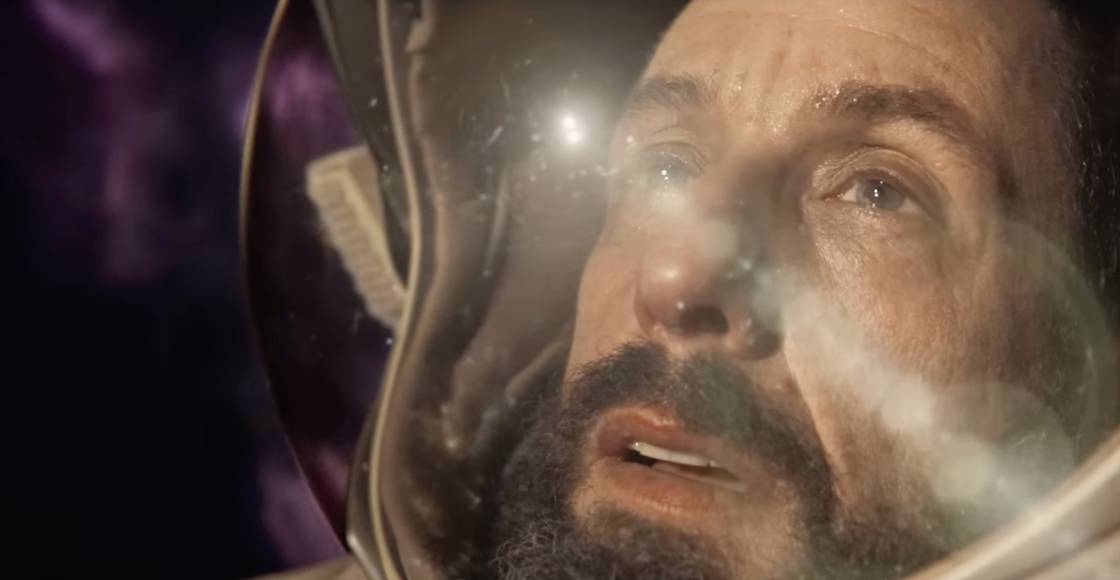 Adam Sandler se enfrenta a una crisis emocional en el espacio en el ...
