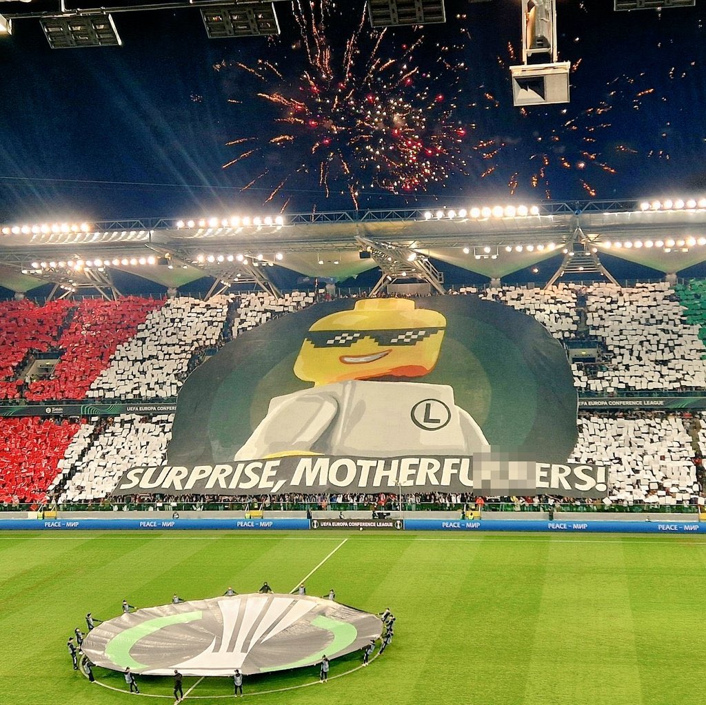 El tifo del Legia Varsovia contra UEFA en la Conference League