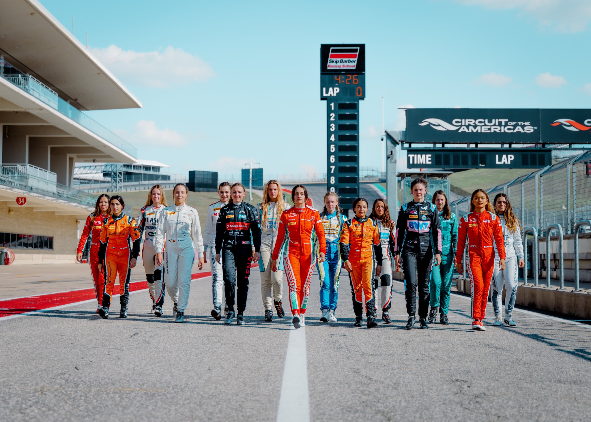 Las 10 pilotos apoyadas por escuderías de Fórmula 1 en Academy