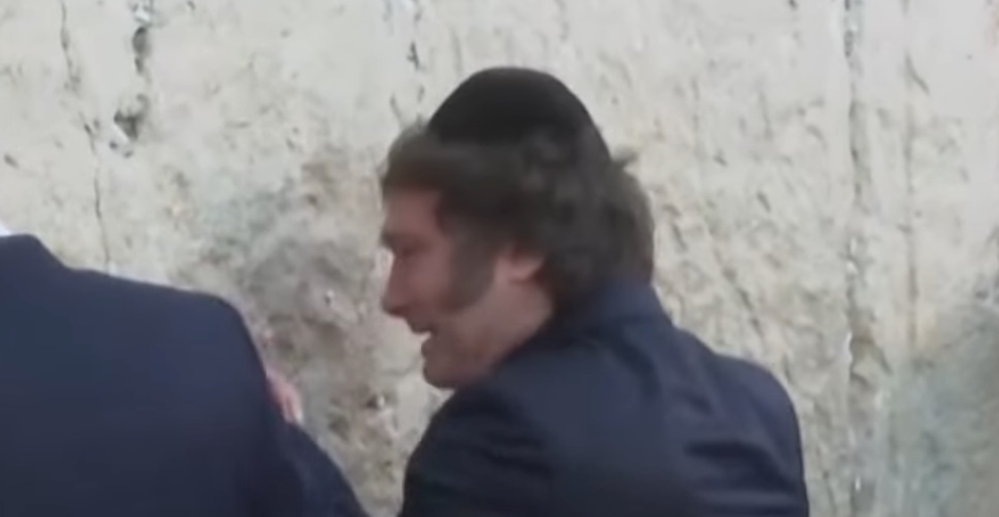 Ya, Gonzalo: Javier Milei va a Israel y llora en el Muro de los Lamentos