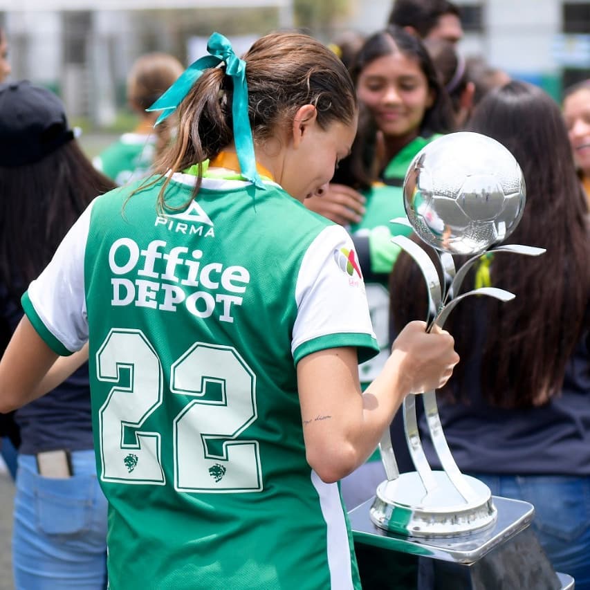 ¿Quién era Karla Ivette Torres, exjugadora de León Femenil que murió en ...