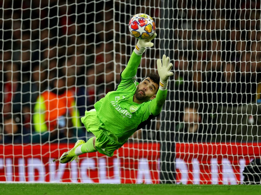 ¿Quién es David Raya, el portero héroe del Arsenal en la Champions League?